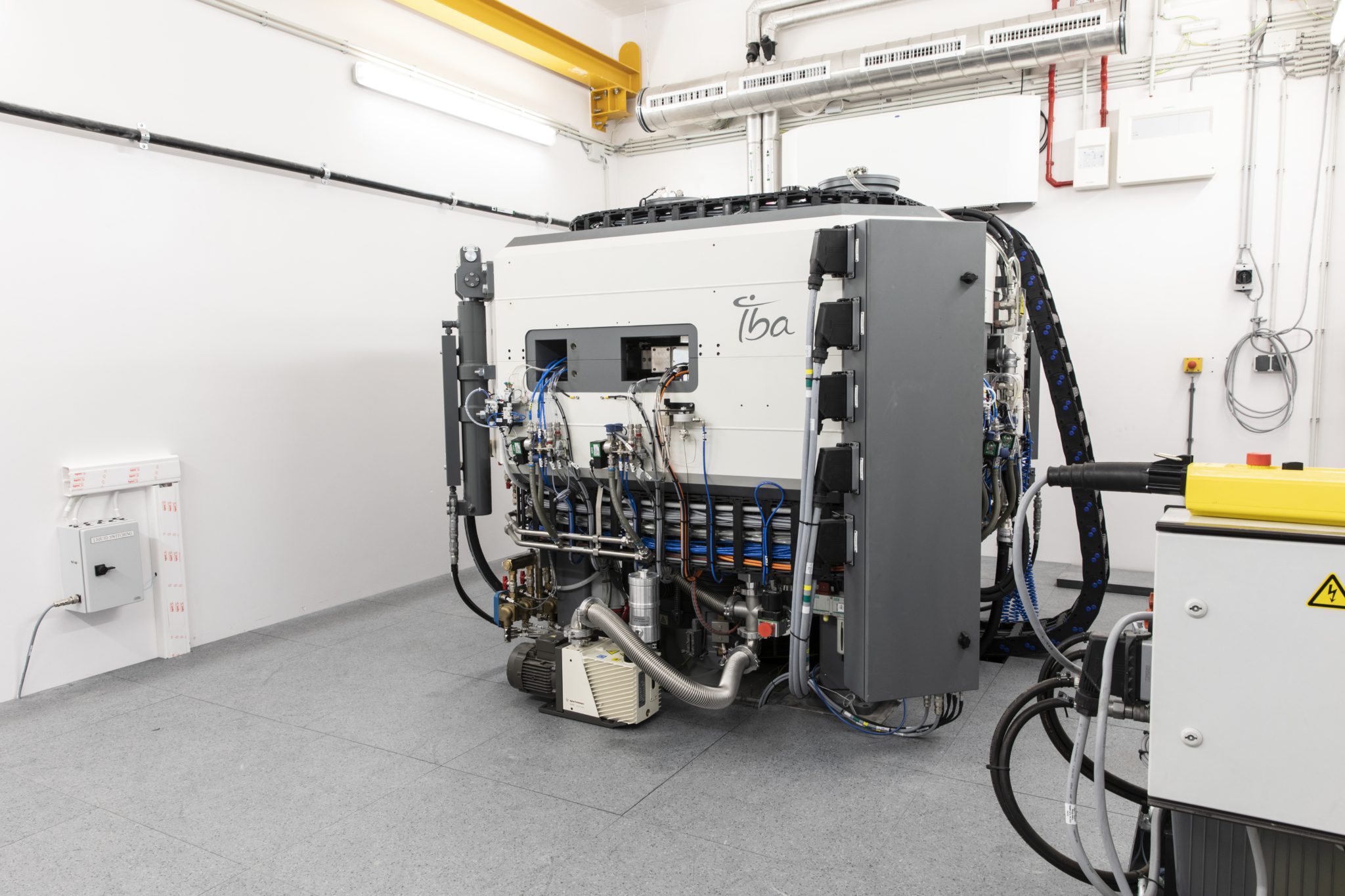 Successful production of F-18 with new Kiubes - Cyclotron